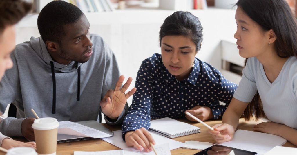 Visual Tracking: The Psychology of Eye Movements